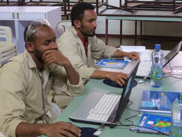 Moderne Software von Pytha Lab für äthiopische Tischlerschule | Event ...