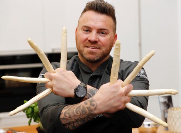 FSGG-Auszubildender Marcello Massimo Fabio meistert Prüfung als Bester ...