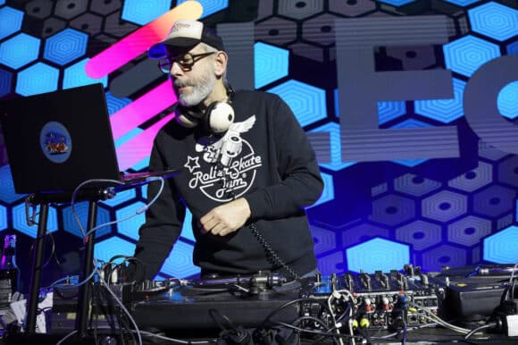 Die LEaT con 2023 präsentiert Hamburgs coolste Networking Party mit DJ ...